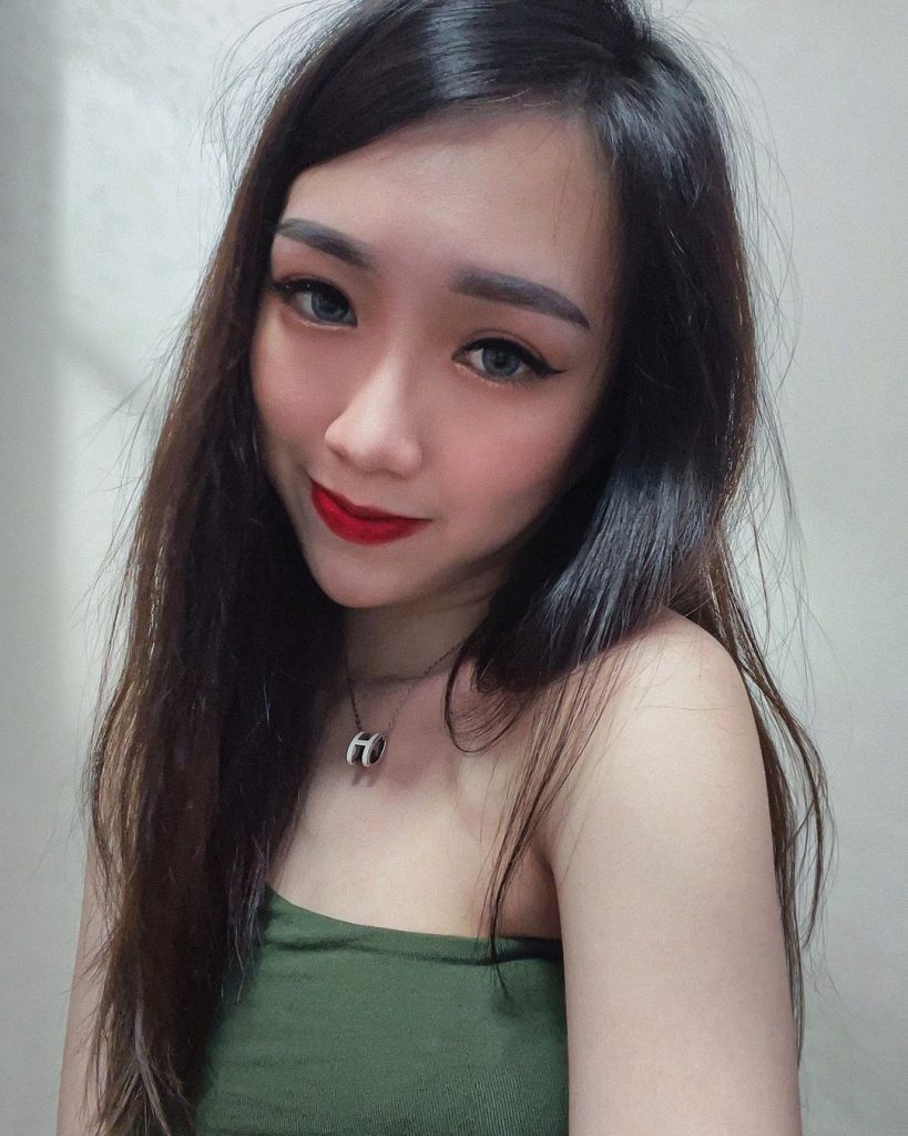 🦋张 (@tinyacidz) - Instagram - Storify photos and videos - Brand reviews